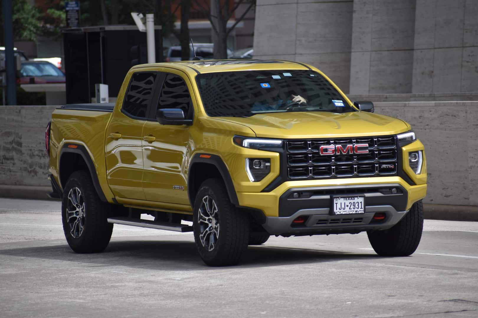 2025 GMC Canyon: The Ultimate Mid-Size Truck for Power and Comfort