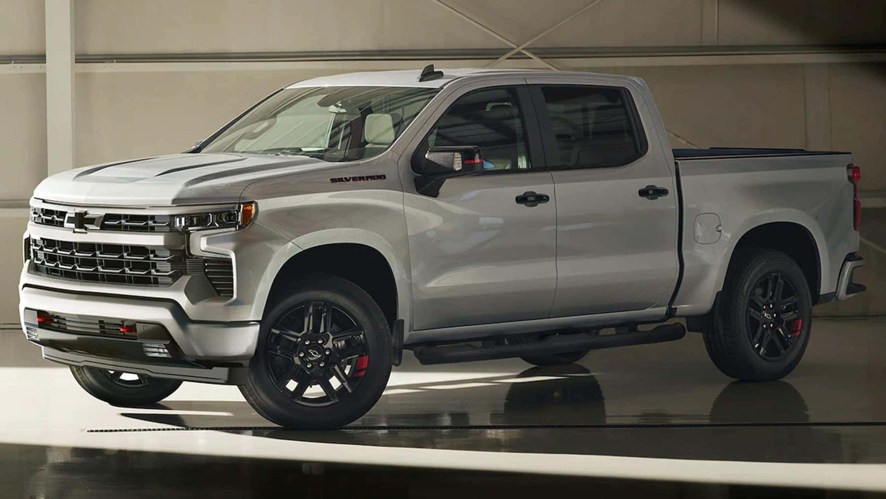 2022 Chevrolet Silverado 1500 Features & Performance Specs