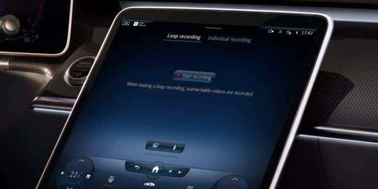 Mercedes Me Connect | NY | Mercedes-Benz of Rockville Centre