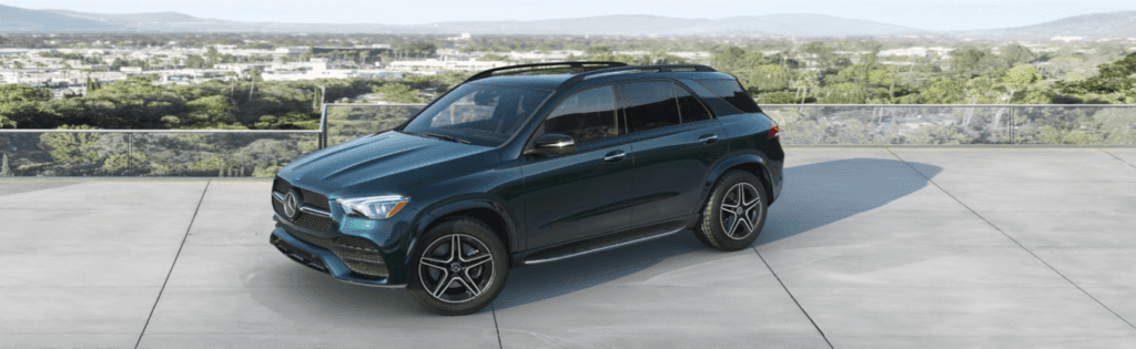 What is Mercedes-Benz COMAND®? | Mercedes-Benz of Warwick