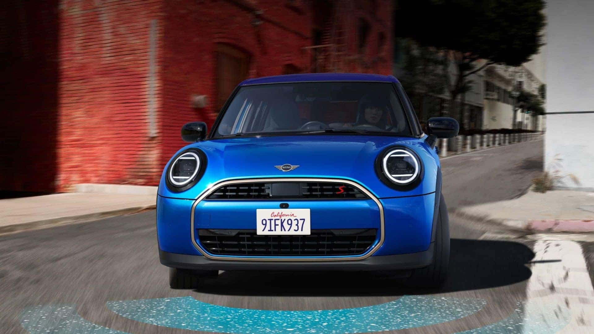 2026 MINI Cooper 4-Door Tech & Features | Grand Rapids, MI