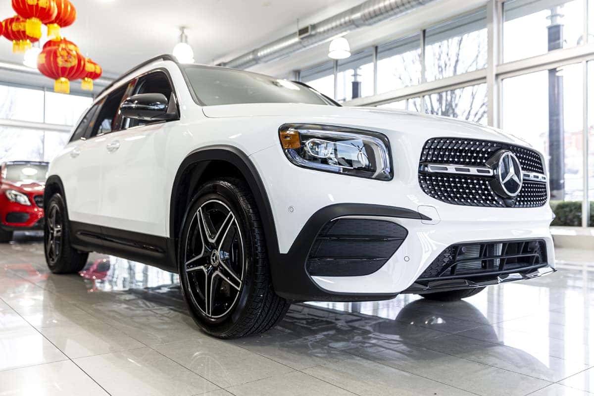 The Mercedes-Benz GLB | Three Point Motors